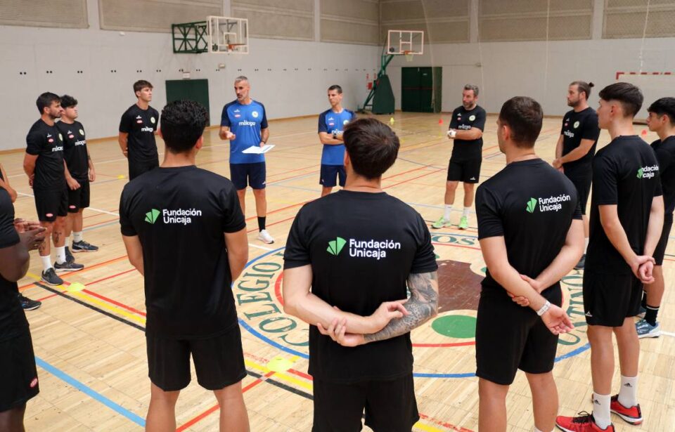 El Trops Málaga arranca la pretemporada con múltiples de caras nuevas y ...