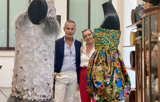 X bokep indo that girl opened the door in a sexy attire