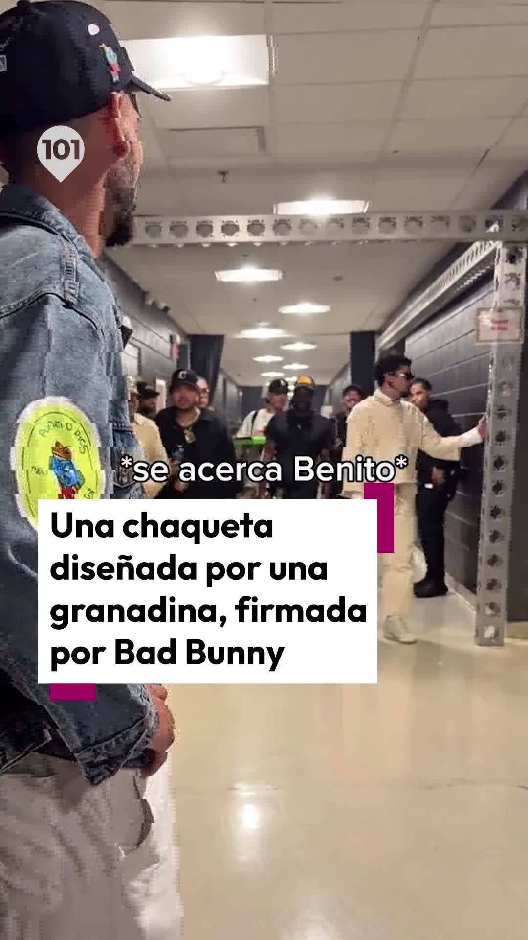 Así fue el momento de la firma de Bad Bunny de la chaqueta diseñada por ...